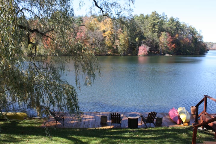 Lovely Loft On Laurel Lake - Lee, MA