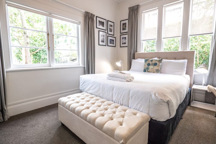Heritage Renovated Ponsonby Villa - Auckland