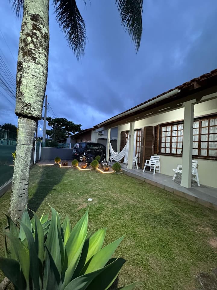 Casa Espaçosa Com Piscina | Ideal Para Famílias - Barra Velha