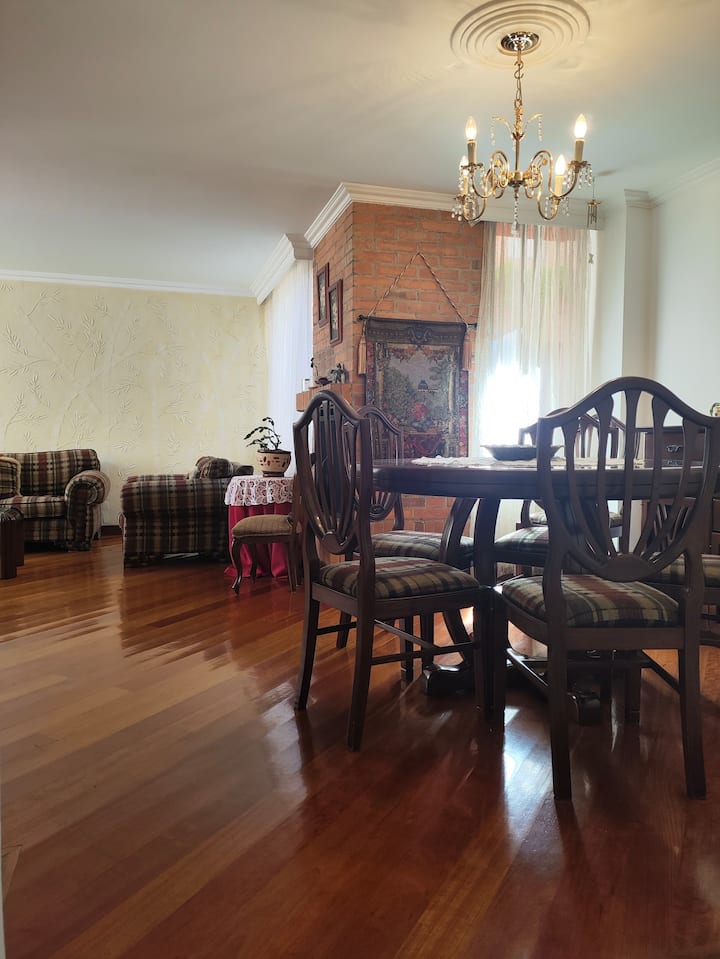 Apartamento En Cedritos: Cómodo Y Bien Ubicado - Bogotá