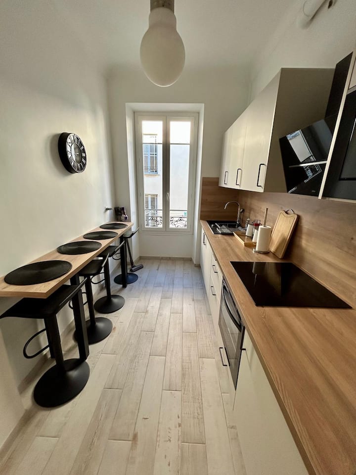 Bel Appartement Au Centre De Nice. - Nice