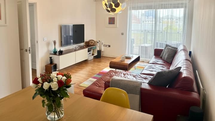 Stylish 1 Bed Apartment Near Canary Wharf & The O2 - Greenwich