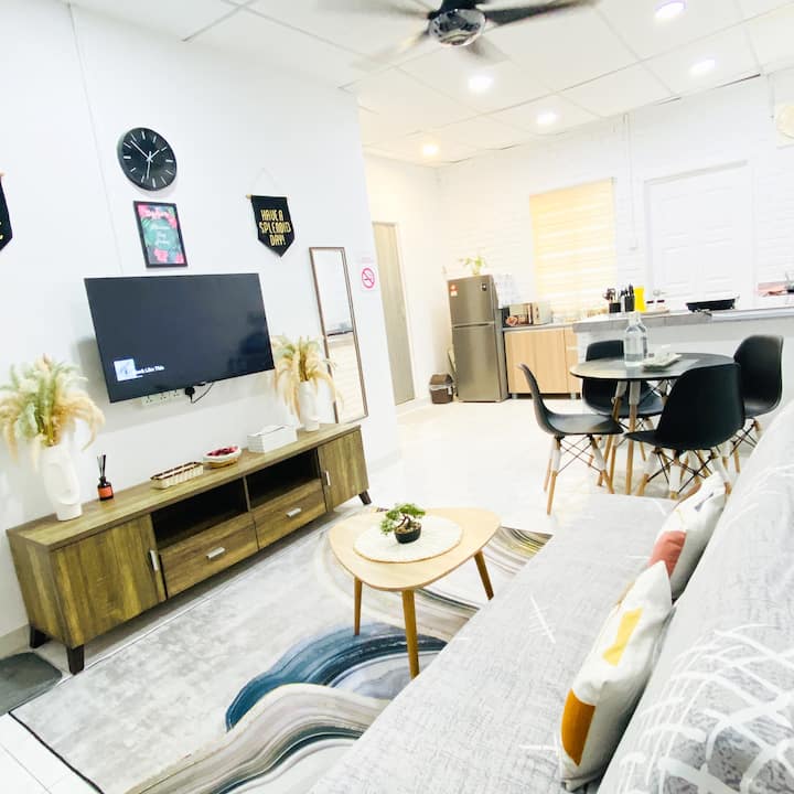 Vintage White Brick 1br Small House For 2pax - Kota Kinabalu