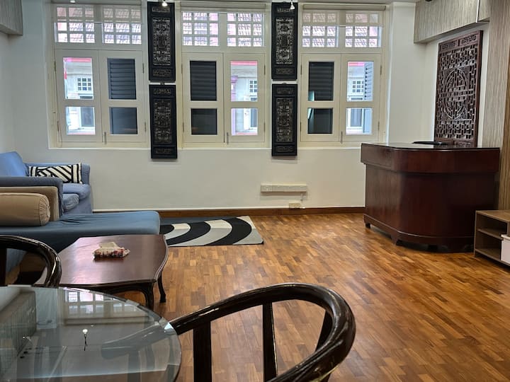 Central Bugis Stay – Food, Mrt & Shopping - Singapur