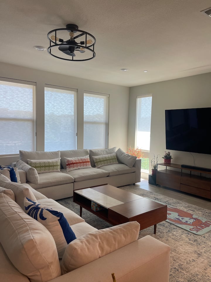 A Convenient & Quiet Room With Private Bathroom - San Ramon, CA