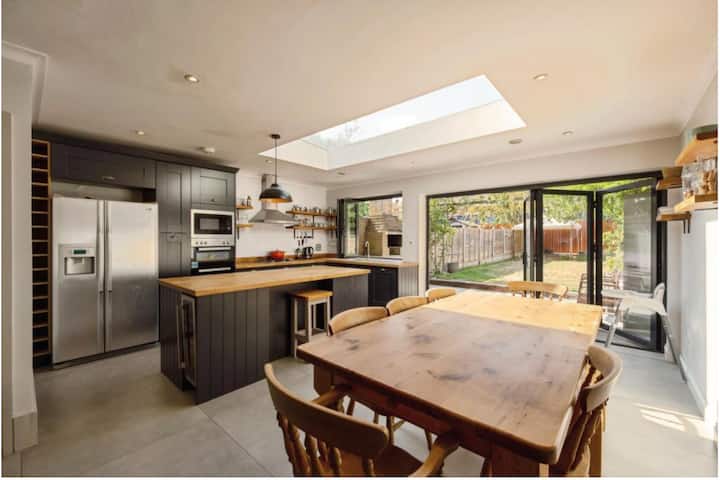 Wanstead Family Home - Woolwich