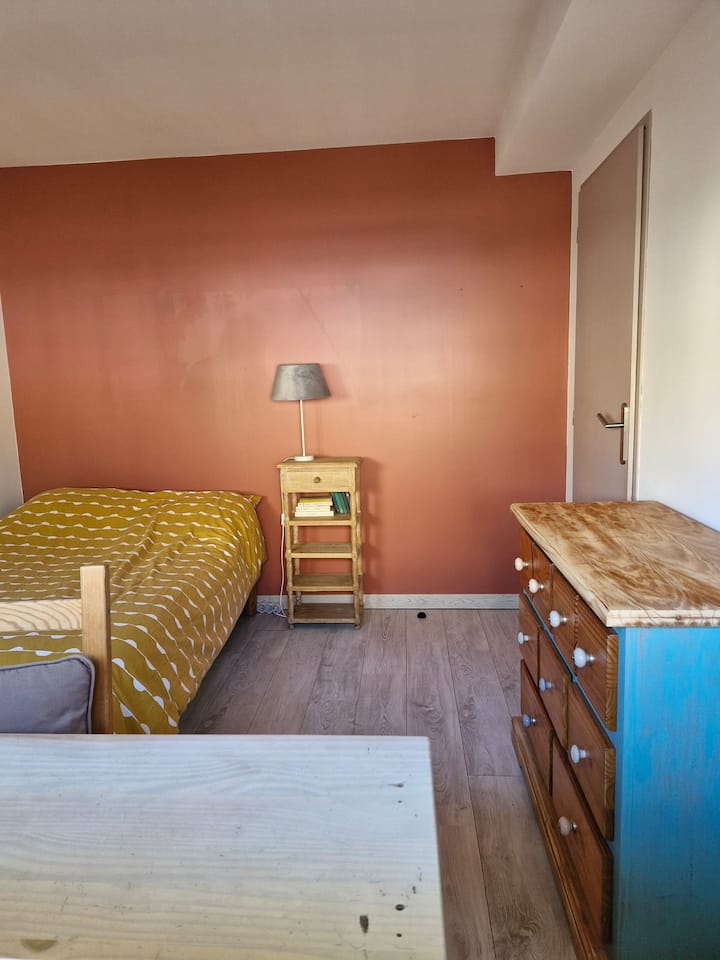 Chambre Individuelle Dans Maison Familiale - Valence
