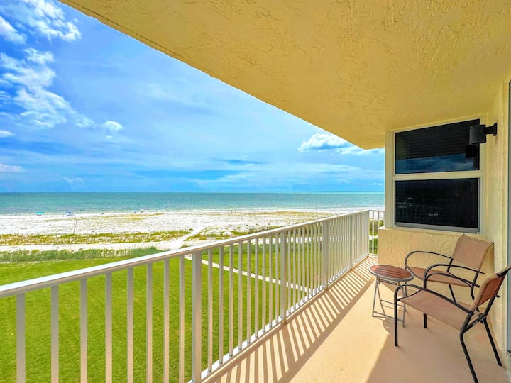 Estero Beach & Tennis Club #302b - Beachfront - Fort Myers Beach, FL