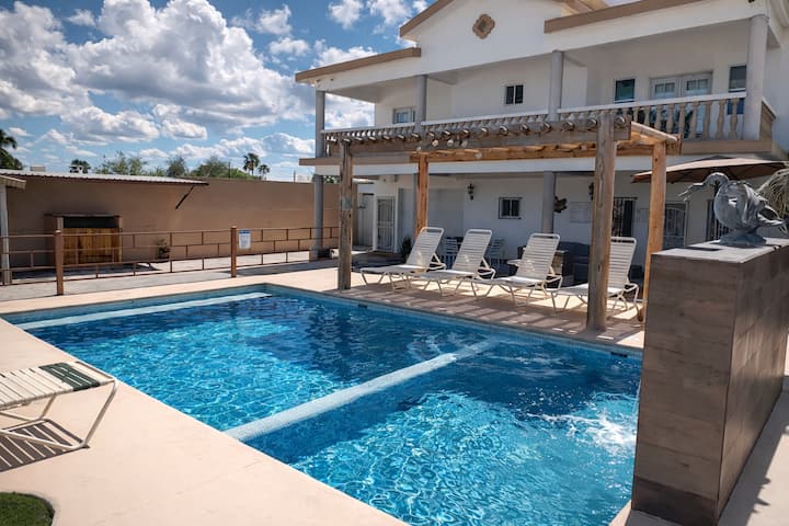 Casa Castillo Spacious Home With Private Pool - Puerto Peñasco