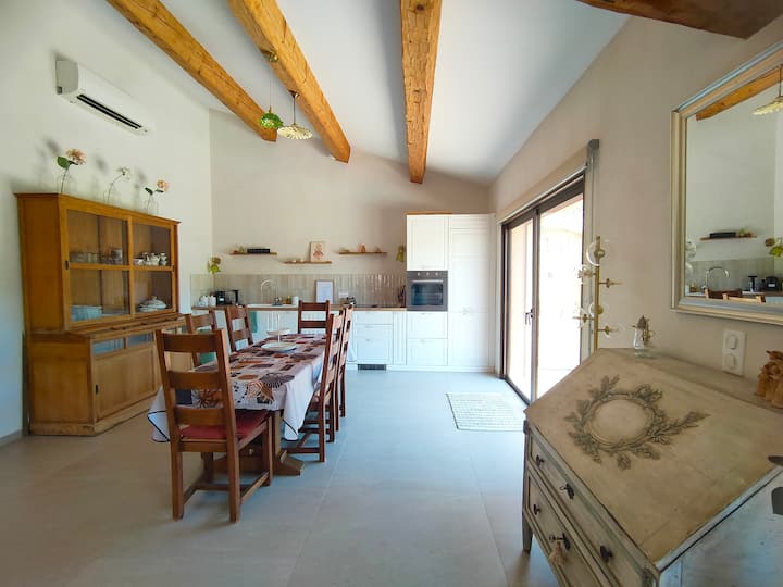 Maison En Pierre. - La Garde