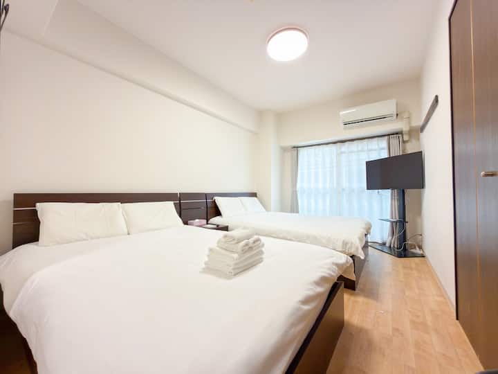 4 People/room 204 7 Minutes Walk From Nihonbashi Station, 14 Minutes Walk From Namba And Dotonbori! Pocket Wifi A2018 - Japan