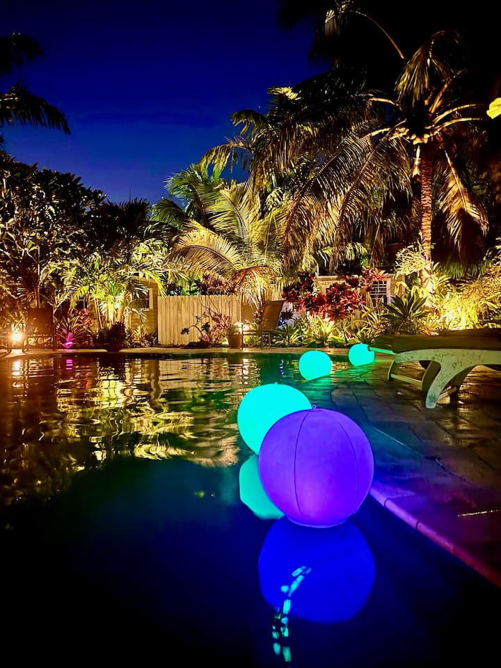 Studio Apartment Dino's Place - Pinecrest