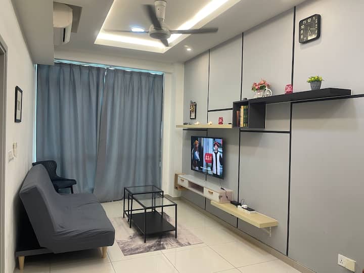 Sutera Avenue 市中心~无边泳池~无线网络~Netflix~cuckoo饮水机~免费泊车 - Kota Kinabalu