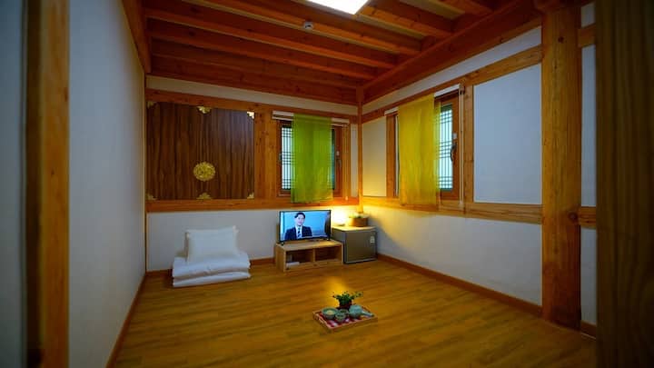 Gongju Moonlight Guesthouse - 충청북도