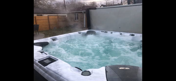 Heart Of Den•private Entrance & Hottub•parking•w\d - Denver, CO