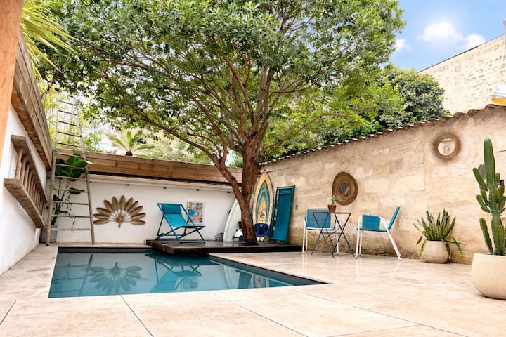 Historic Wine Cellar With Pool - Bordeaux