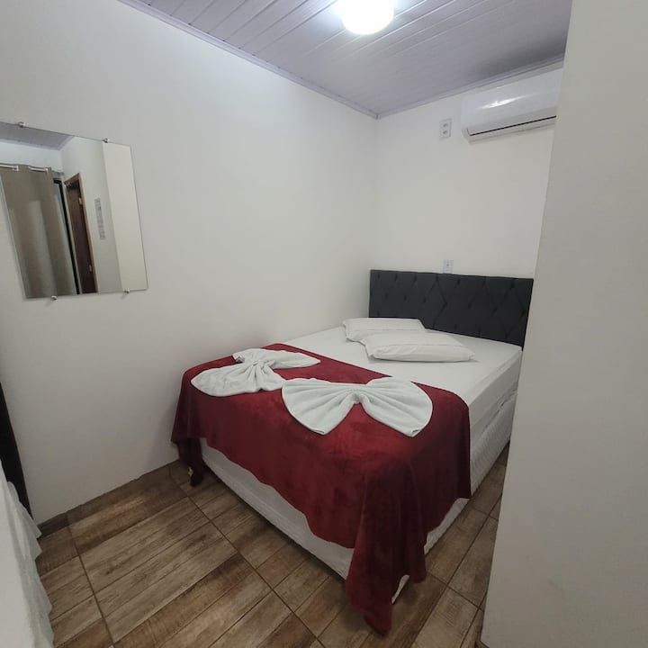 Suíte A 400 Metros Do Beto Carrero - Quarto 4 - Penha