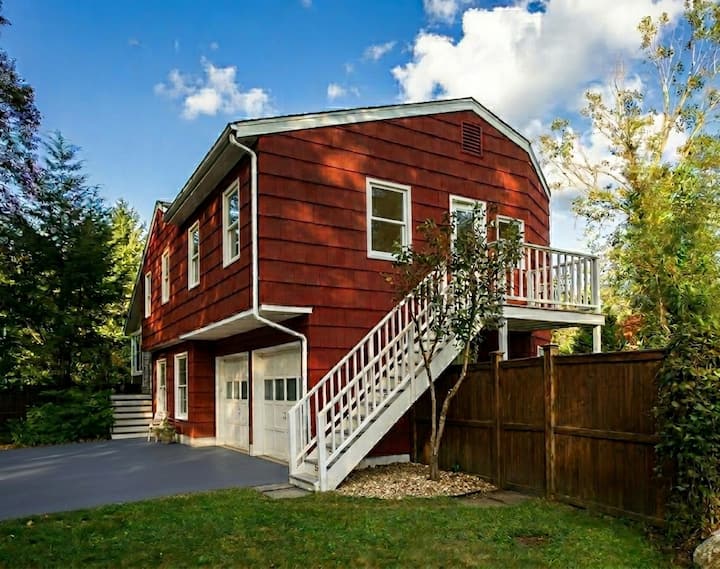 Cozy Up In Cos Cob - Stamford, CT