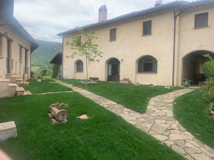 Agriturismo Il Covo Del Solengo - 스펠로
