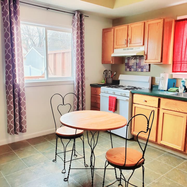 ★Lake Superior Style★7 Miles To Canal Park!★ - Duluth, MN