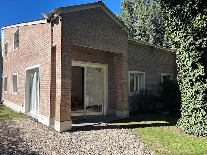Cabaña En Bosque. Paz, Naturaleza, Relax, Playas. - Mar del Plata