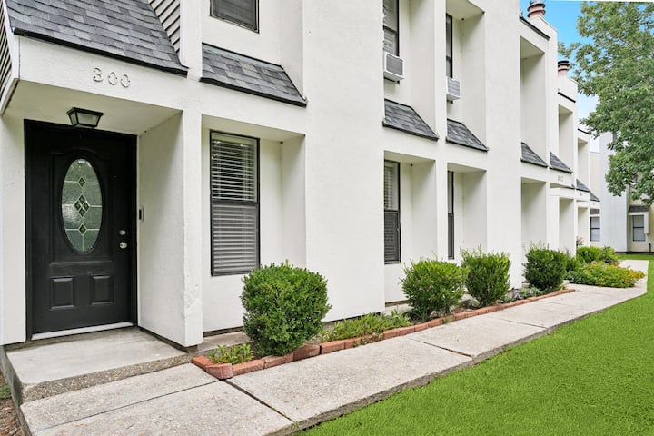 2 Br Condo In Mandeville-utilities Included - Mandeville, LA