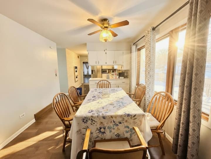 Classic Home Spacious 4 Beds 2 Baths Navy Casino - Lake Forest, IL