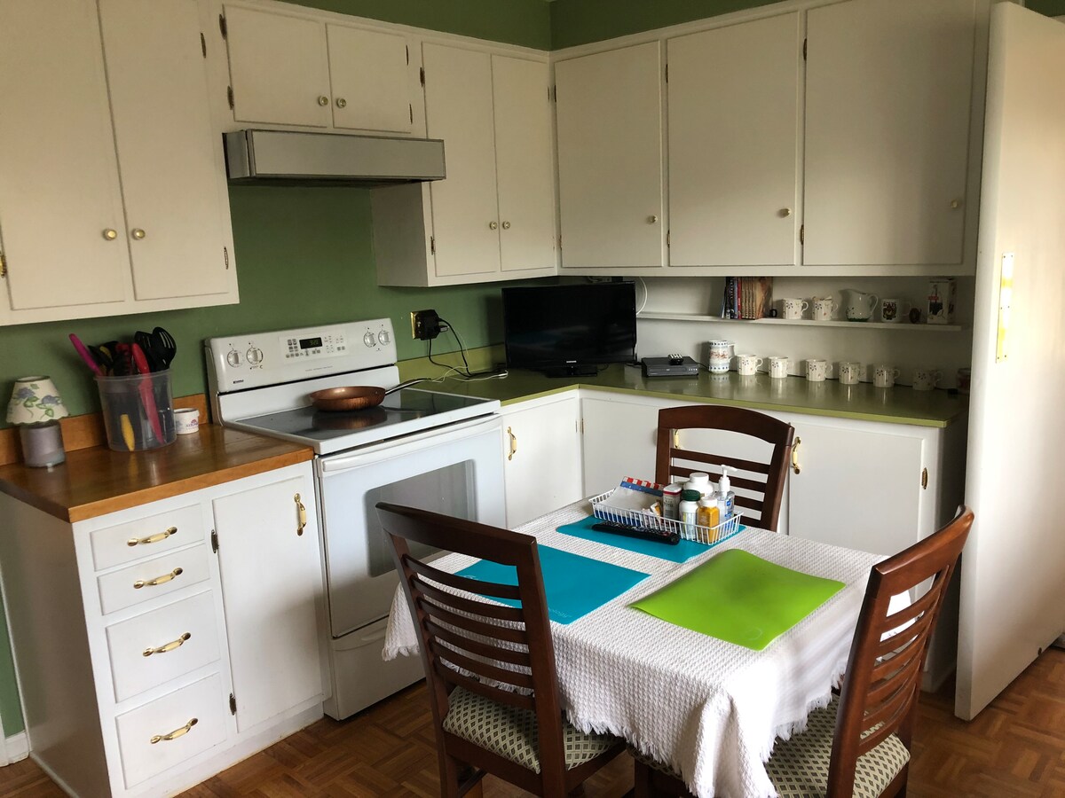 Warm Maple Room - Casas para Alugar em Indianápolis, Indiana, Estados ...