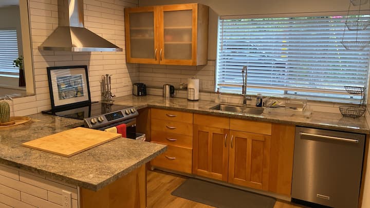 Spacious 1 Bdrm Heart Of San Anselmo - サン・ラファエル, CA