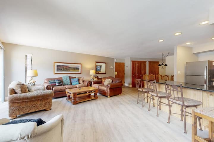 2br Ski In Mountainview 2nd-floor | Balcony - Breckenridge, CO
