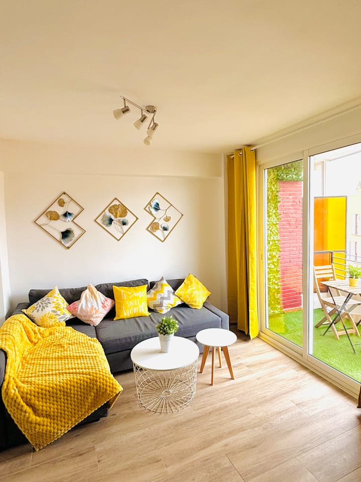 Appt Au Centre Ville Avec Balcon - Málaga