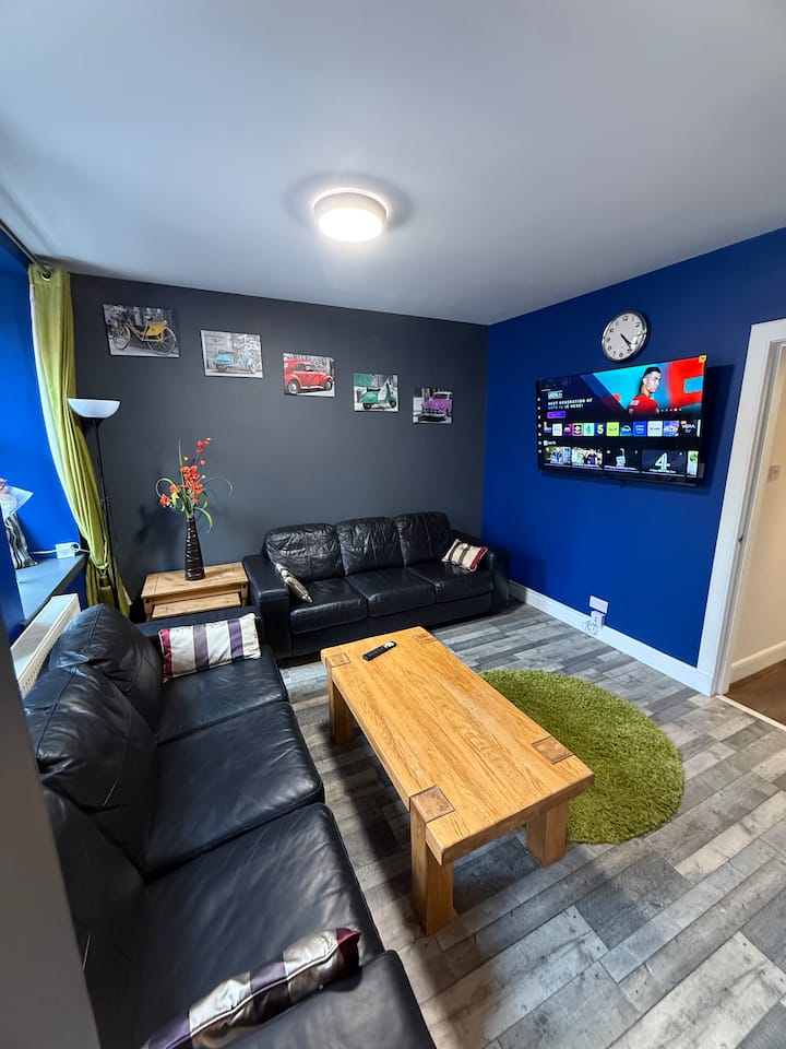 City Centre Modern 2 Bedroom Apartment. - Perth