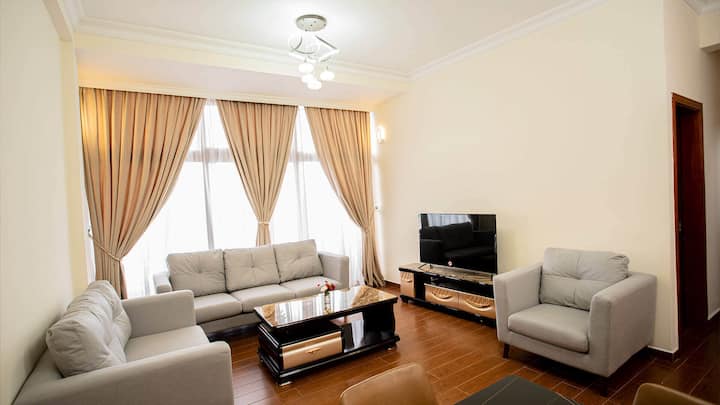 Fully Serviced Unit With Park Views & Airport Ease - Addis Ababa