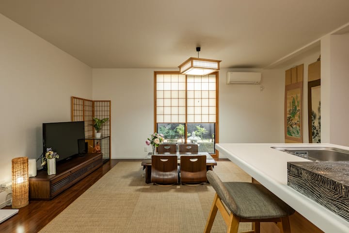 270㎡ Entire Building Near Station, Sleeps Up To 24 - Osaka