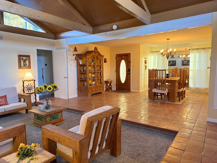 Cozy Family Retreat Near Utep Quiet Neighborhood - El Paso, TX