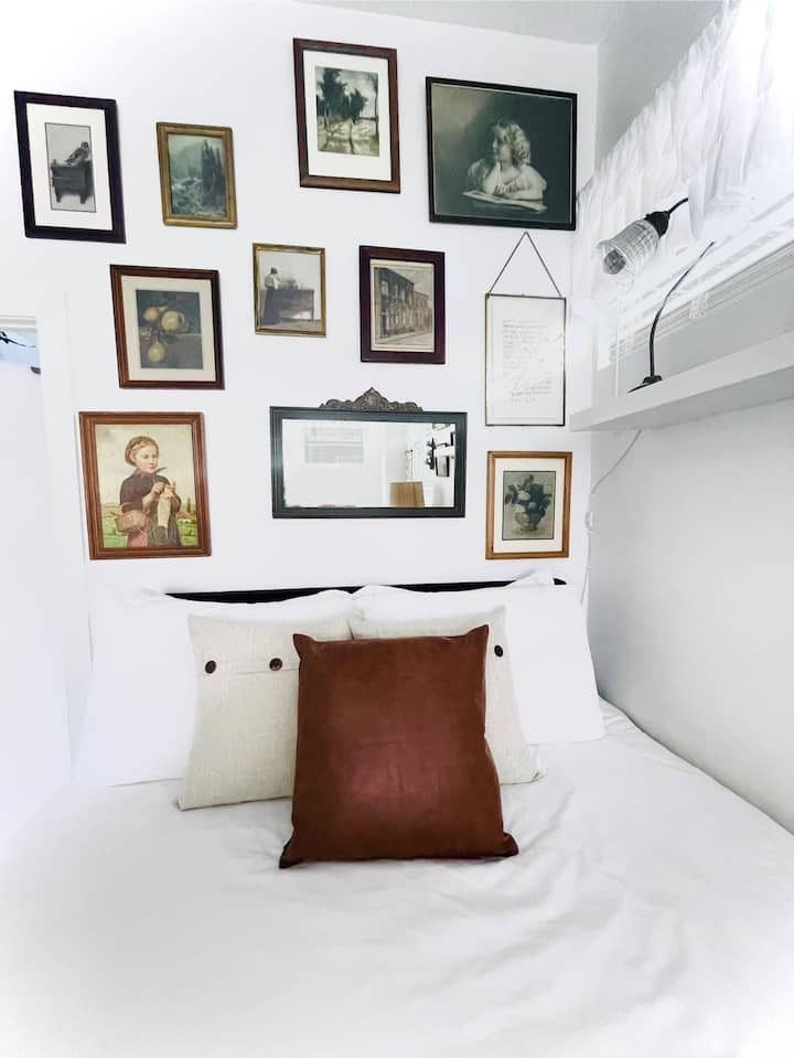 Cottagecore Vibes & Everything You Need - Portland, OR