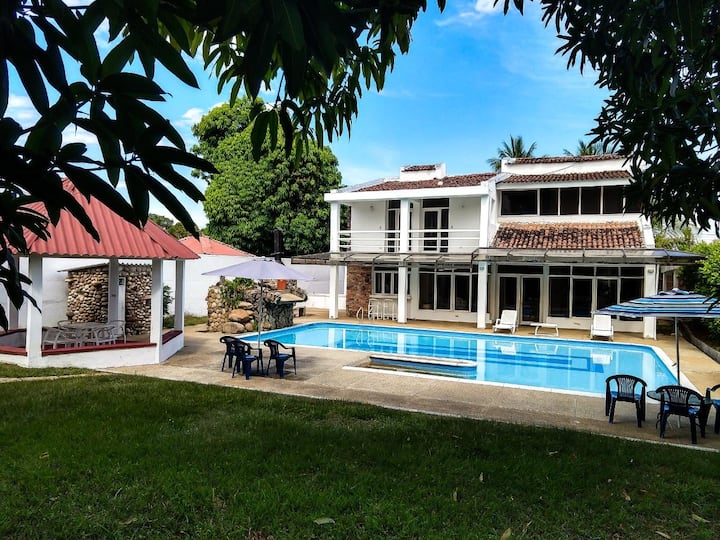 Finca Mundialista Diversión - Finca Valle Lanceros - Melgar