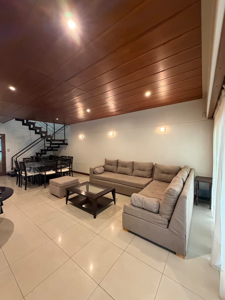 Hermosa Y Amplia Casa En Zona Güemes - Mar del Plata