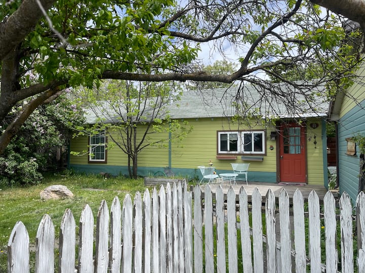 Adorable Cottage-desirable Missoula Riverfront - Missoula, MT