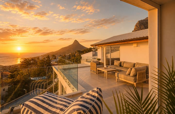 Camps Bay Luxury Villa | Pool, Hot Tub, & Aircons. - Cape Town