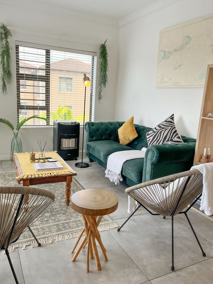 Cozy Two-bedroom Apartment Close To Town And Gym - George