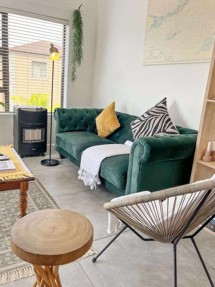 Cozy Two-bedroom Apartment Close To Town And Gym - George