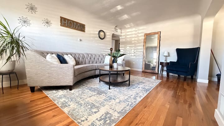 Meraki Living 2br Home Close To Airport & Shopping - El Paso, TX