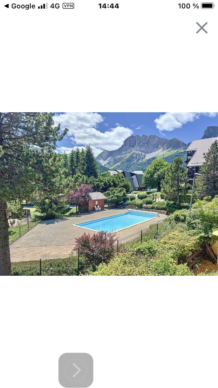 Petit Studio Mansardé Avec Piscine Privée Gratuite - Chichilianne