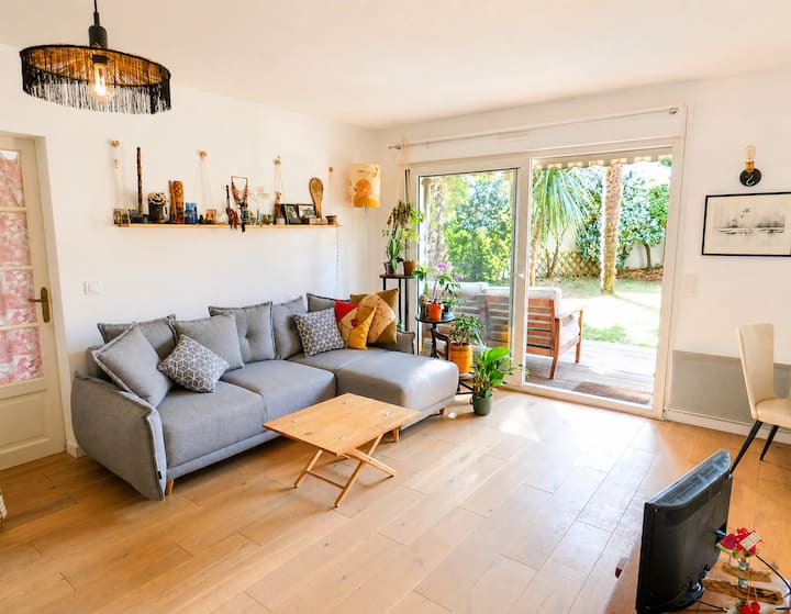 Coquet T2 Avec Jardin Privatif, Parking Gratuit - Biarritz