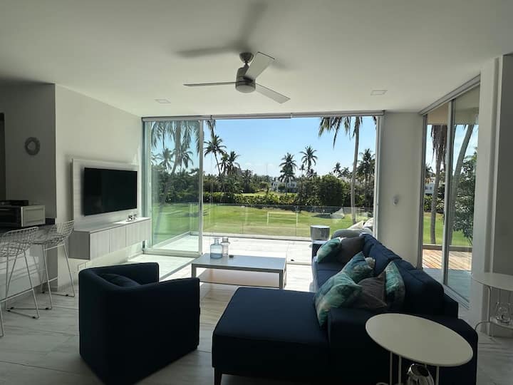 Departamento Encantador Zona Diamante - アカプルコ