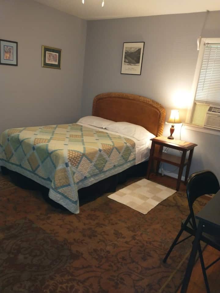 Clean & Comfortable Private Room - Raleigh, NC