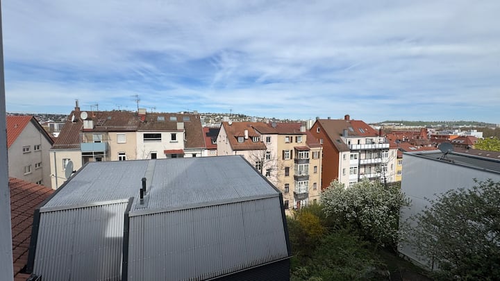 Central Apartment With Balcony - Esslingen