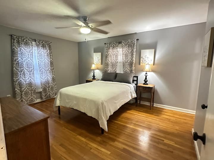 Cozy Apartment Near Research Park - Huntsville, AL