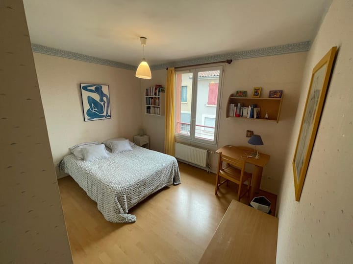 Chambre à 5 Minutes à Pied Du Métro Oullins Ville - Brignais